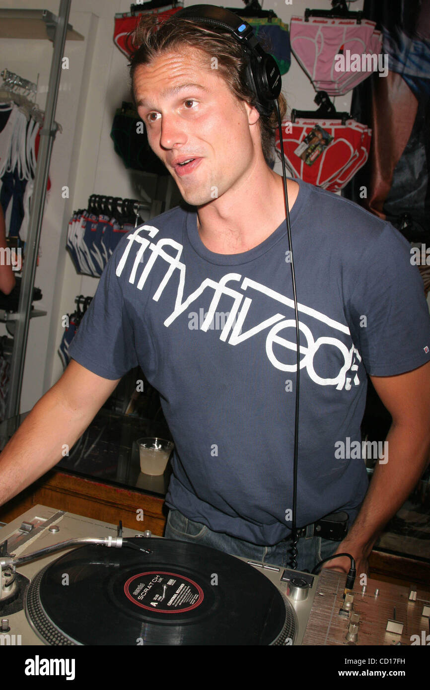 Dimitri hamlin hi-res stock photography and images - Alamy