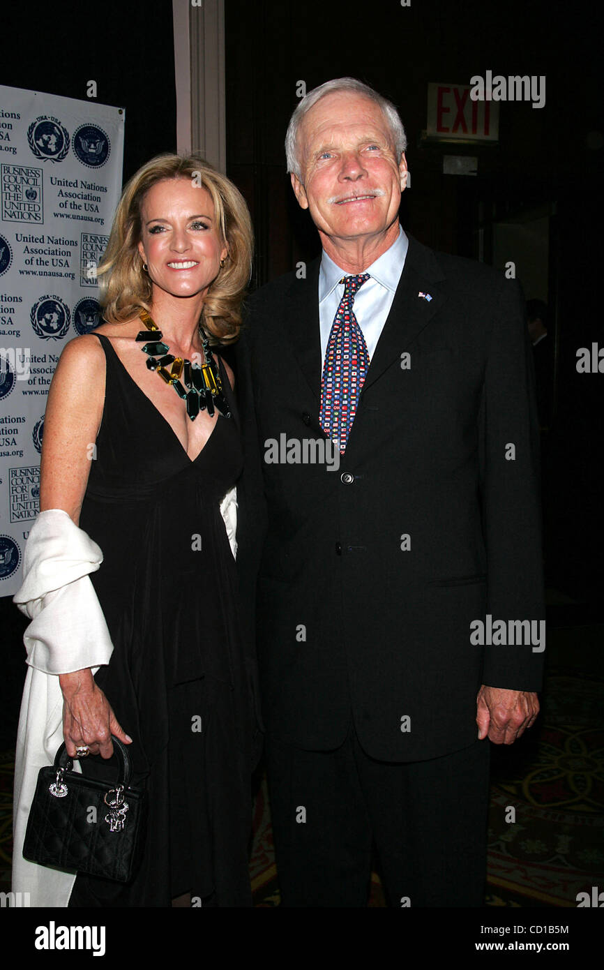 Oct. 2, 2008 - New York, New York, U.S. - Ted Turner and girlfriend ...