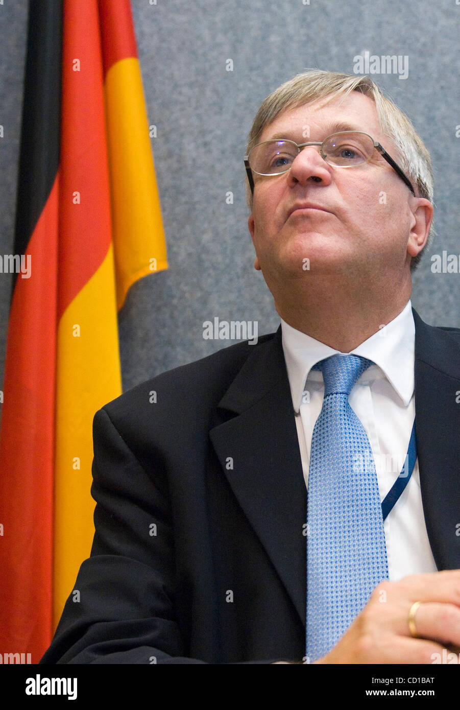 Peter Hintze, parliamentary state secretary of the German Ministry of ...
