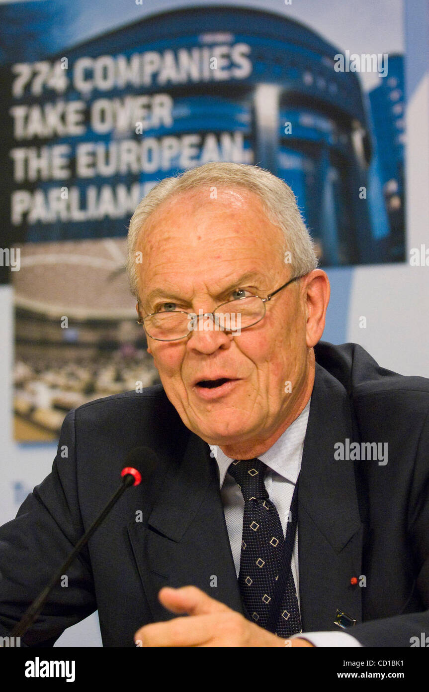 Pierre SIMON, President of EUROCHAMBRES holds press conference before ...