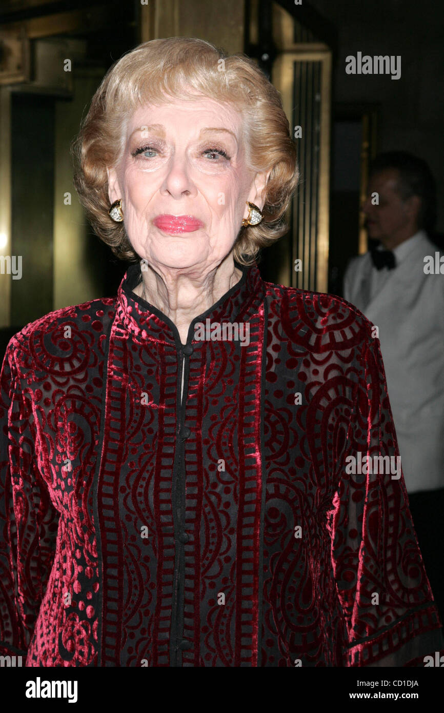 Joyce randolph hi-res stock photography and images - Alamy