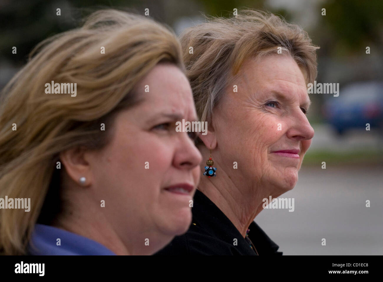 SECOND-- Mariemont Elementary School principal Linda Dismukes (cq ...