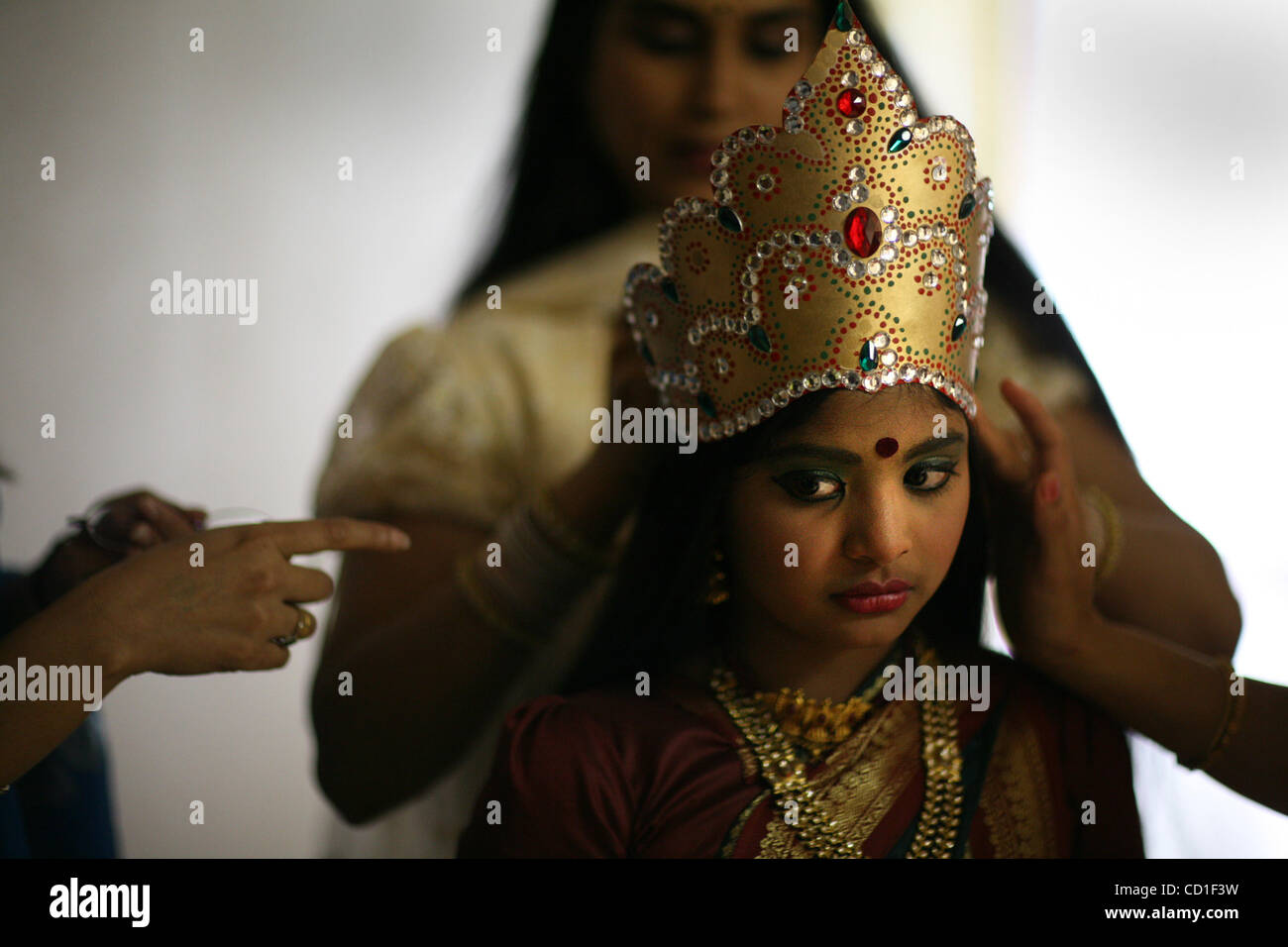 Vindya Putlagunta age 10, Gets her crowd put on and some other final ...