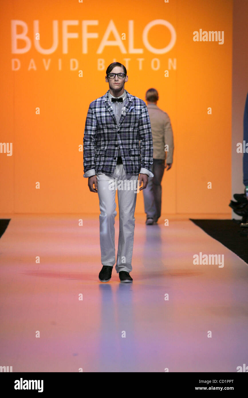 October 23, 2008 - Toronto, Ont. David Bitten, Buffalo designer and his ...