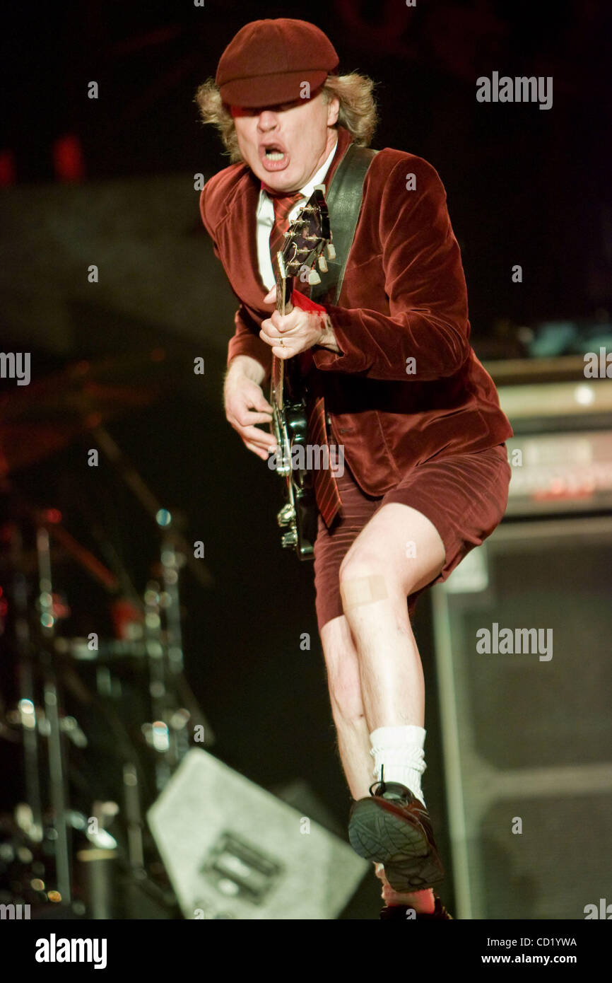 November 7, 2008 - Toronto, Ont AC DC with lead guitar player Angus ...