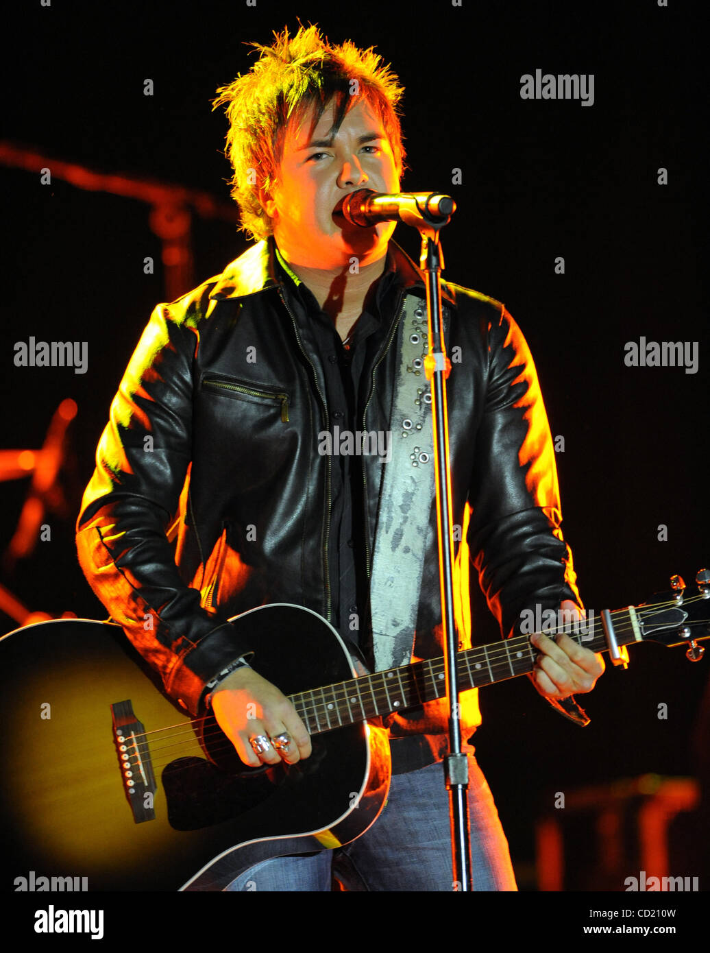 Nov 11, 2008 - Nashville, Tennessee; USA - Singer / Guitarist MIKE ELI ...