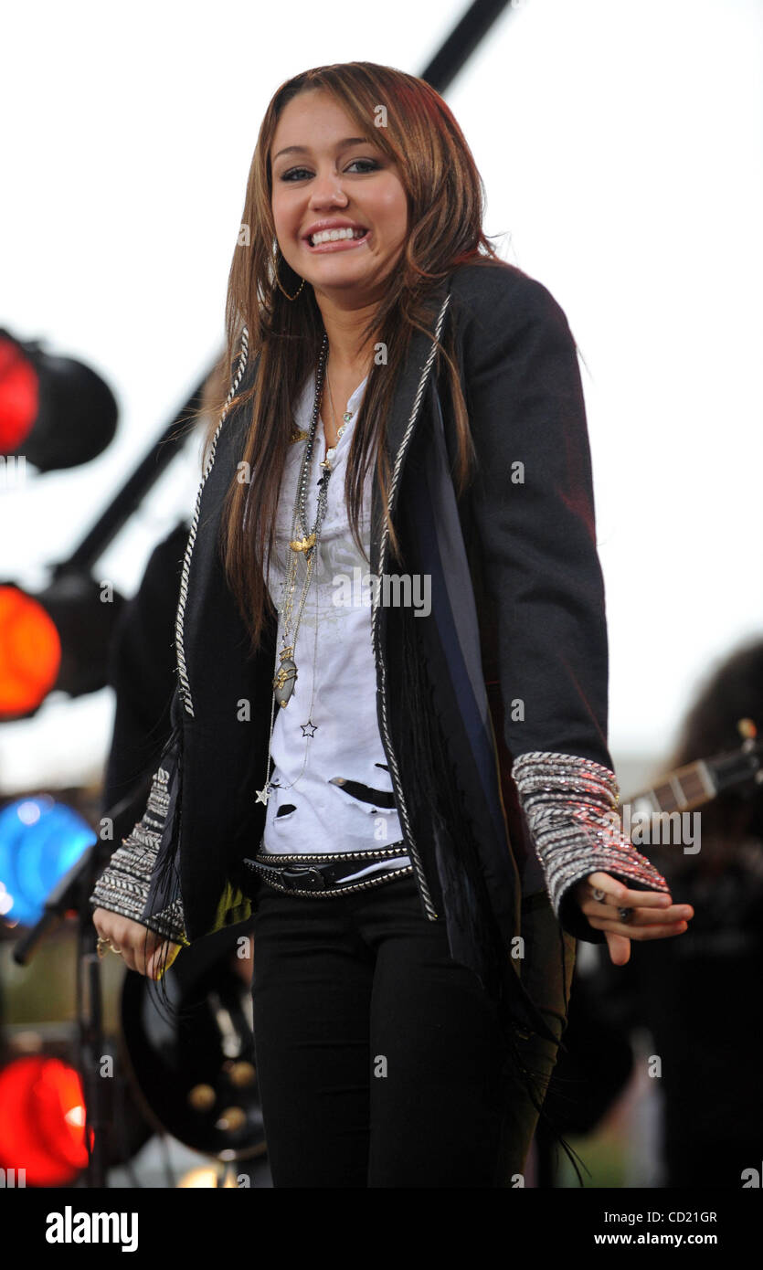 Abc cma awards hi-res stock photography and images - Alamy
