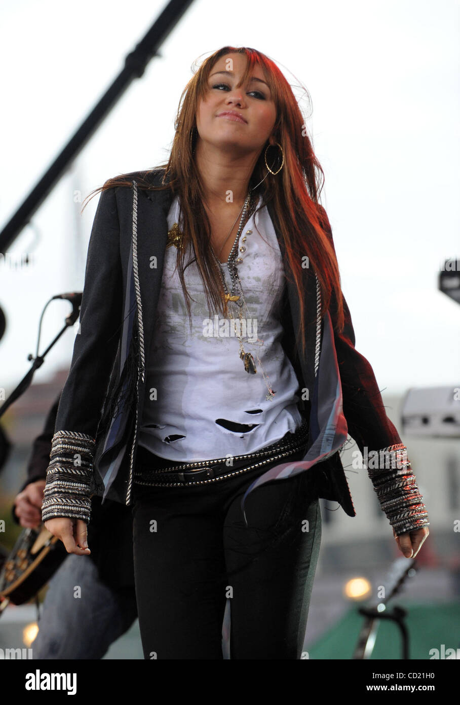 Miley cma 2008 hi-res stock photography and images - Alamy