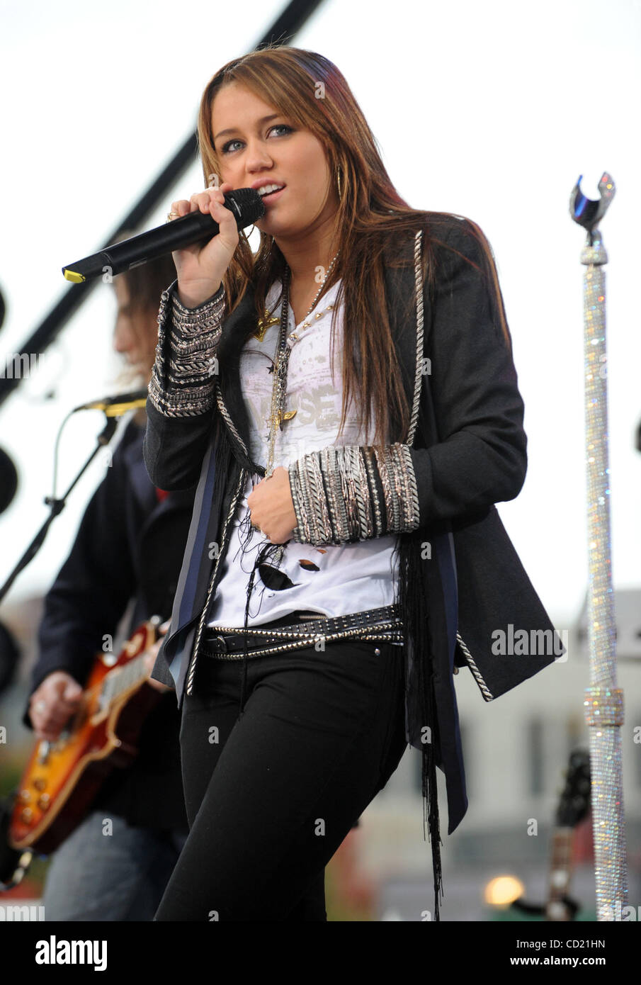 Miley cma 2008 hi-res stock photography and images - Alamy