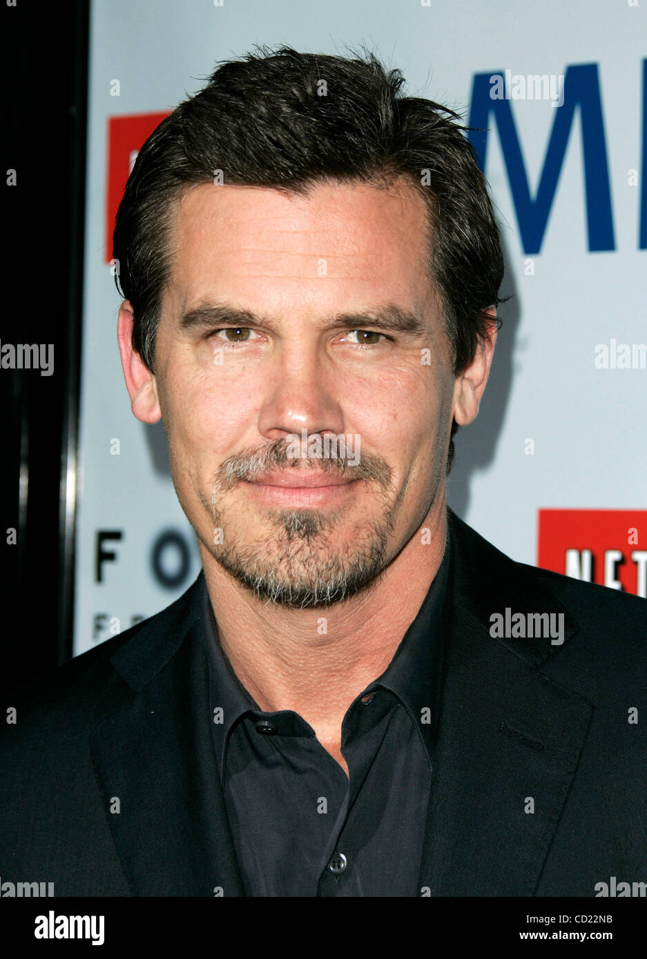 Nov 13, 2008 - Beverly Hills, California, USA - Actor JOSH BROLIN ...