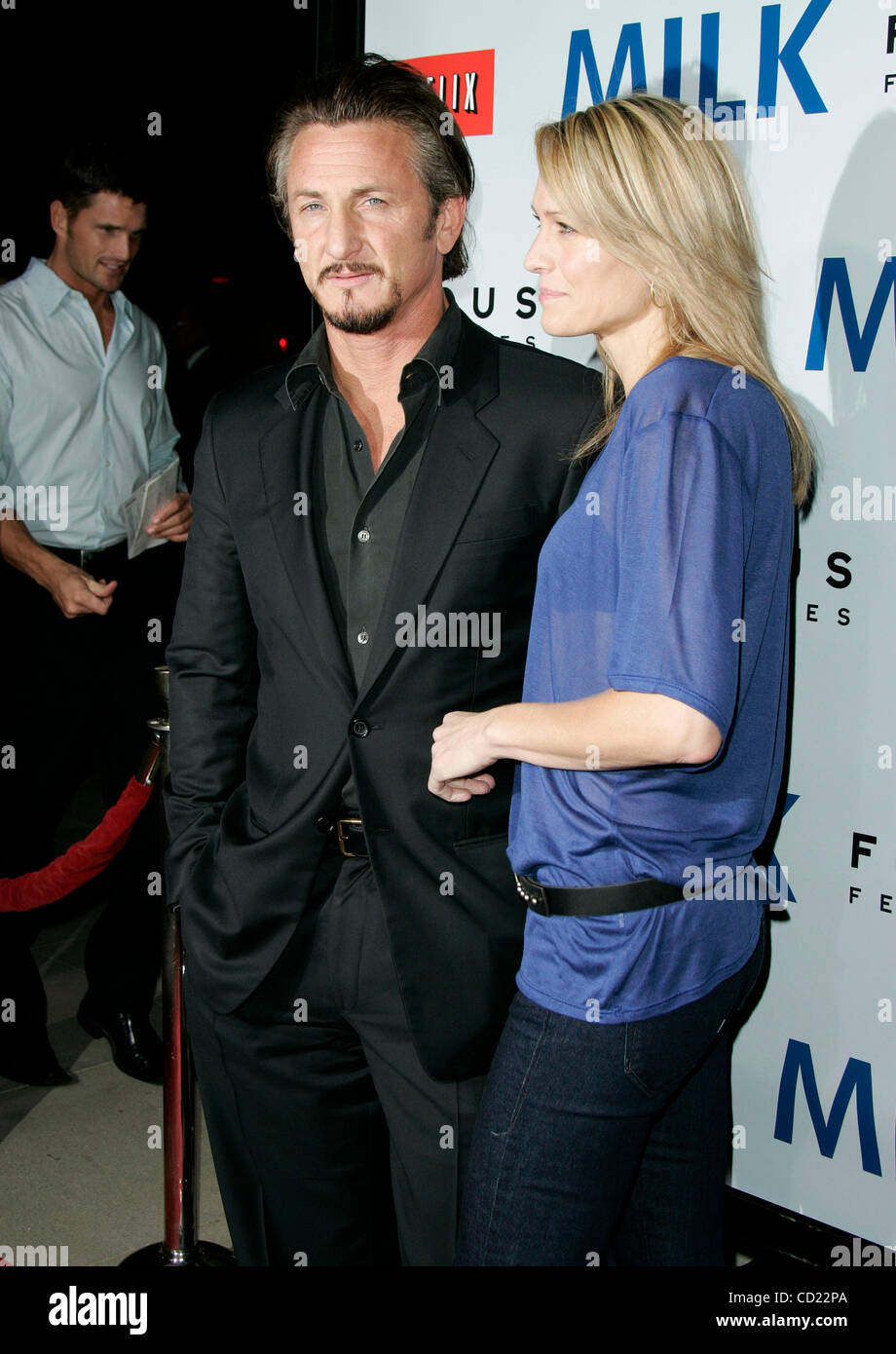 Nov 13, 2008 - Beverly Hills, California, USA - Actor SEAN PENN ...