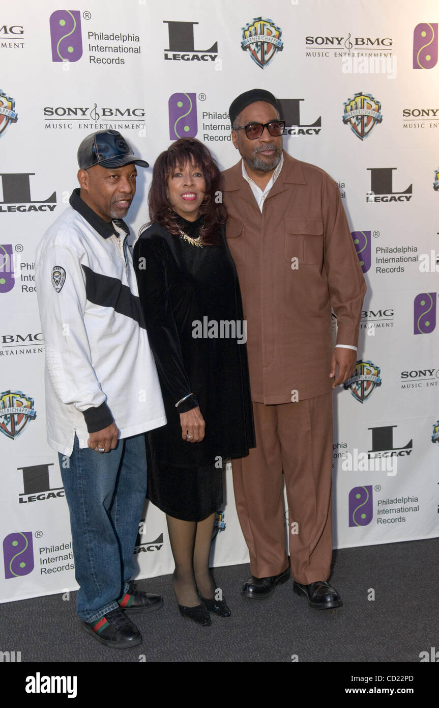 Kenny gamble and leon huff hi-res stock photography and images - Alamy