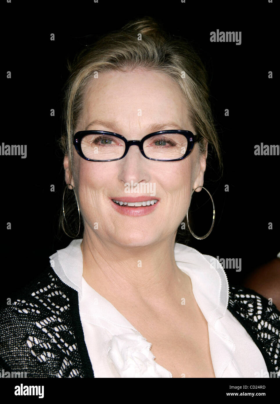 Nov 18, 2008 - Beverly Hills, California, USA - Actress MERYL STREEP ...