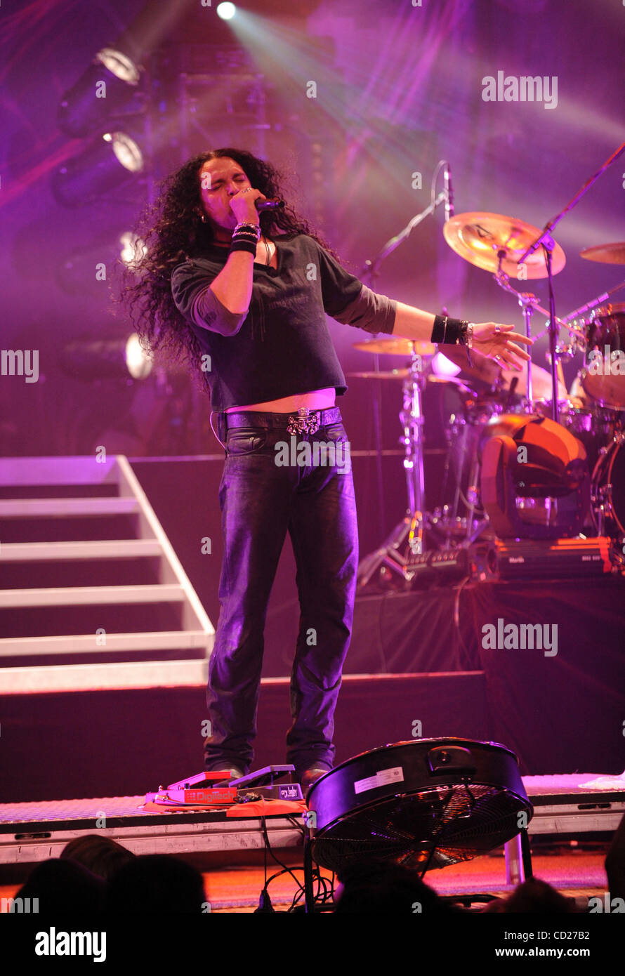 Nov 23, 2008 - Myrtle Beach, South Carolina; USA - Singer ZP THEART of ...