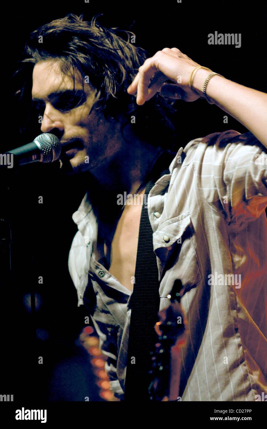 November 15, 2008 - Toronto, Ont Lead singer and guitarist Tyson Ritter ...