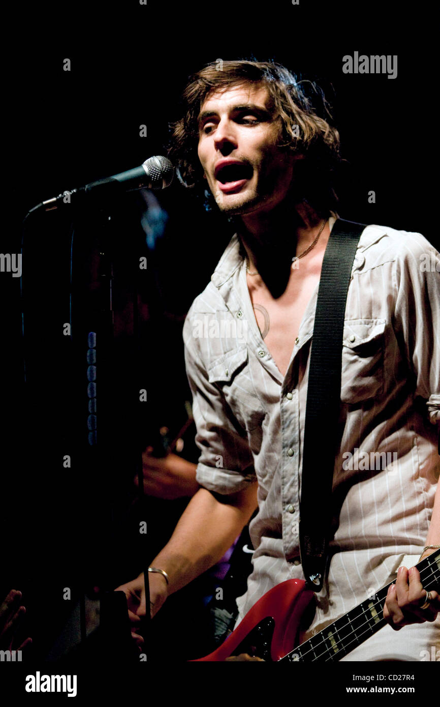 November 15, 2008 - Toronto, Ont Lead singer and guitarist Tyson Ritter ...