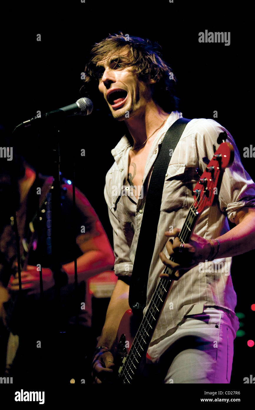 November 15, 2008 - Toronto, Ont Lead singer and guitarist Tyson Ritter ...