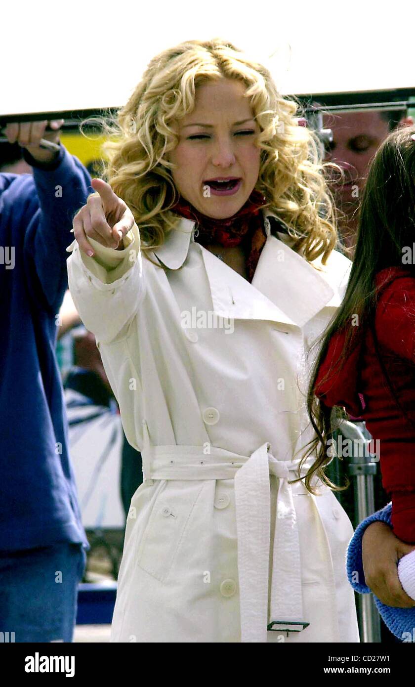 Raising helen kate hudson john hi-res stock photography and images - Alamy