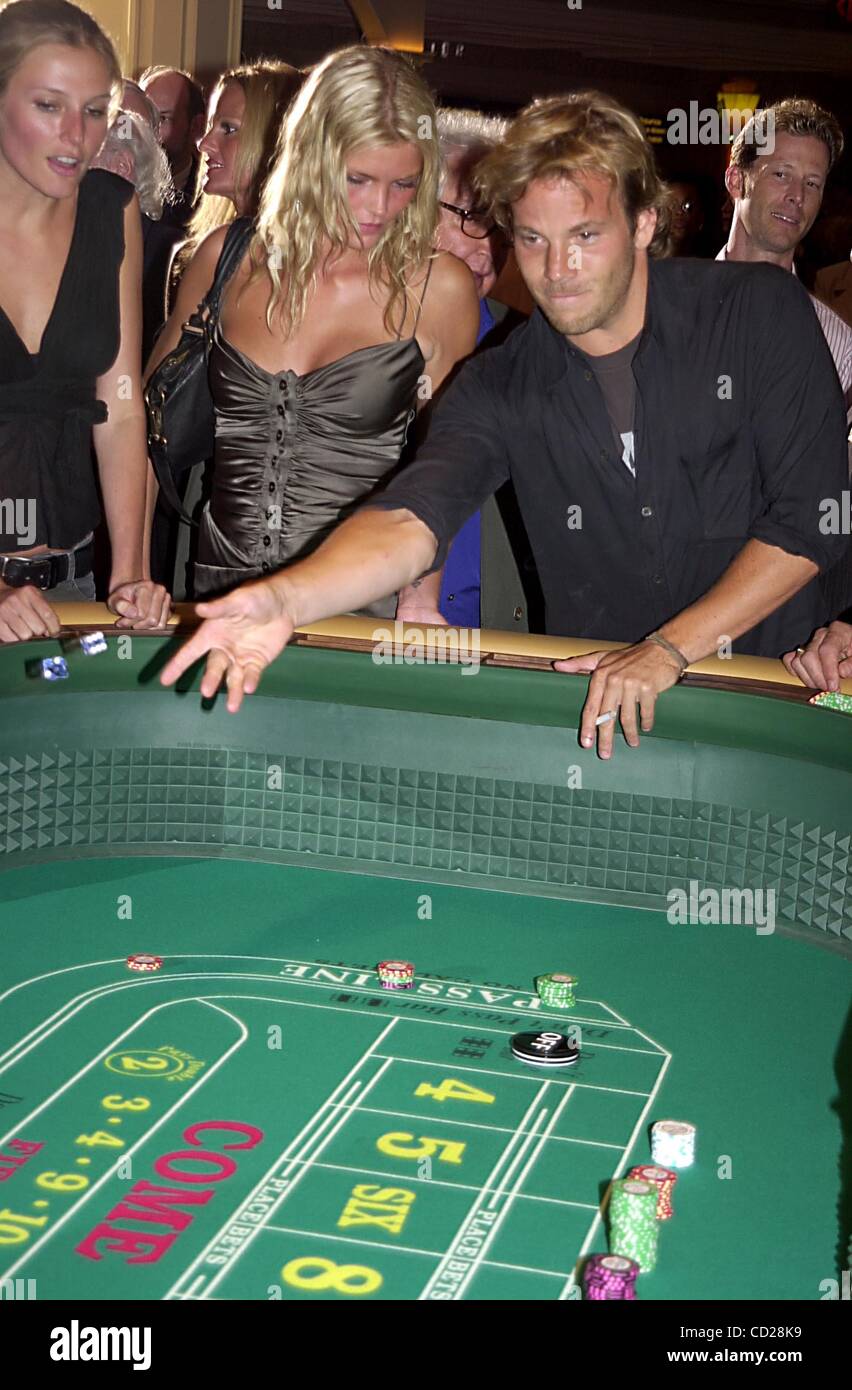 Stephen dorff 2003 hi-res stock photography and images - Alamy