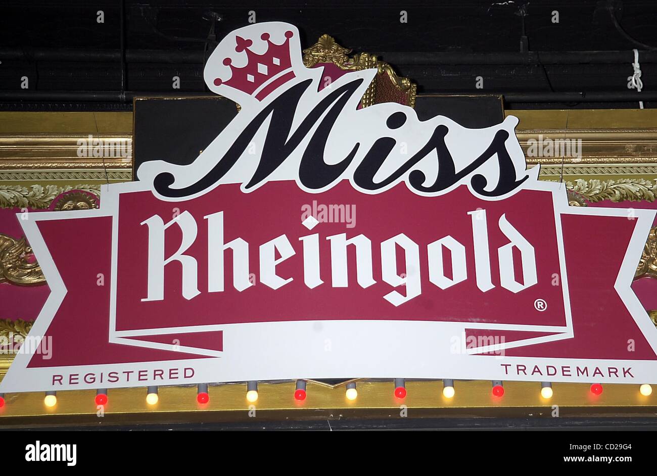 Sept. 23, 2003 - New York, New York, U.S. - K33040JKRON.MISS RHEINGOLD ...