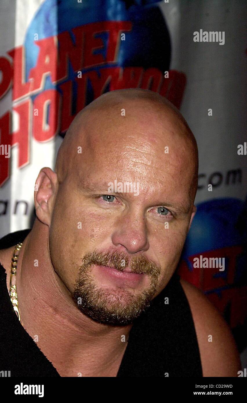 Oct. 29, 2003 - New York, New York, U.S. - K33775JKRON.STEVE AUSTIN .AT ...