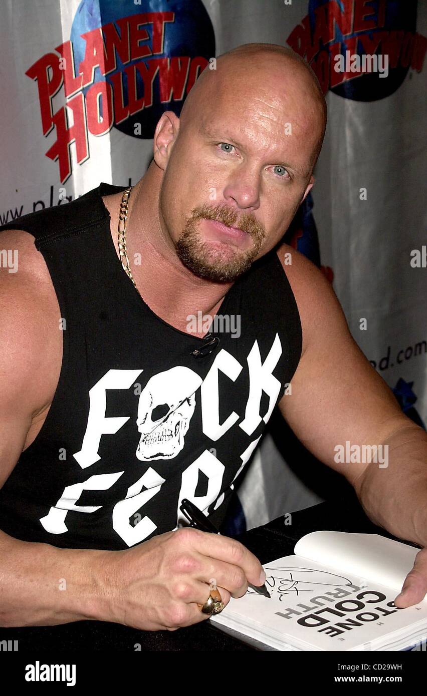 Oct. 29, 2003 - New York, New York, U.S. - K33775JKRON.STEVE AUSTIN .AT ...