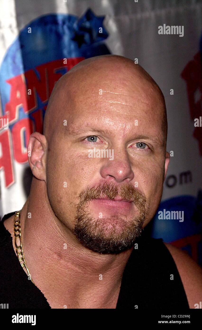 Oct. 29, 2003 - New York, New York, U.S. - K33775JKRON.STEVE AUSTIN .AT ...