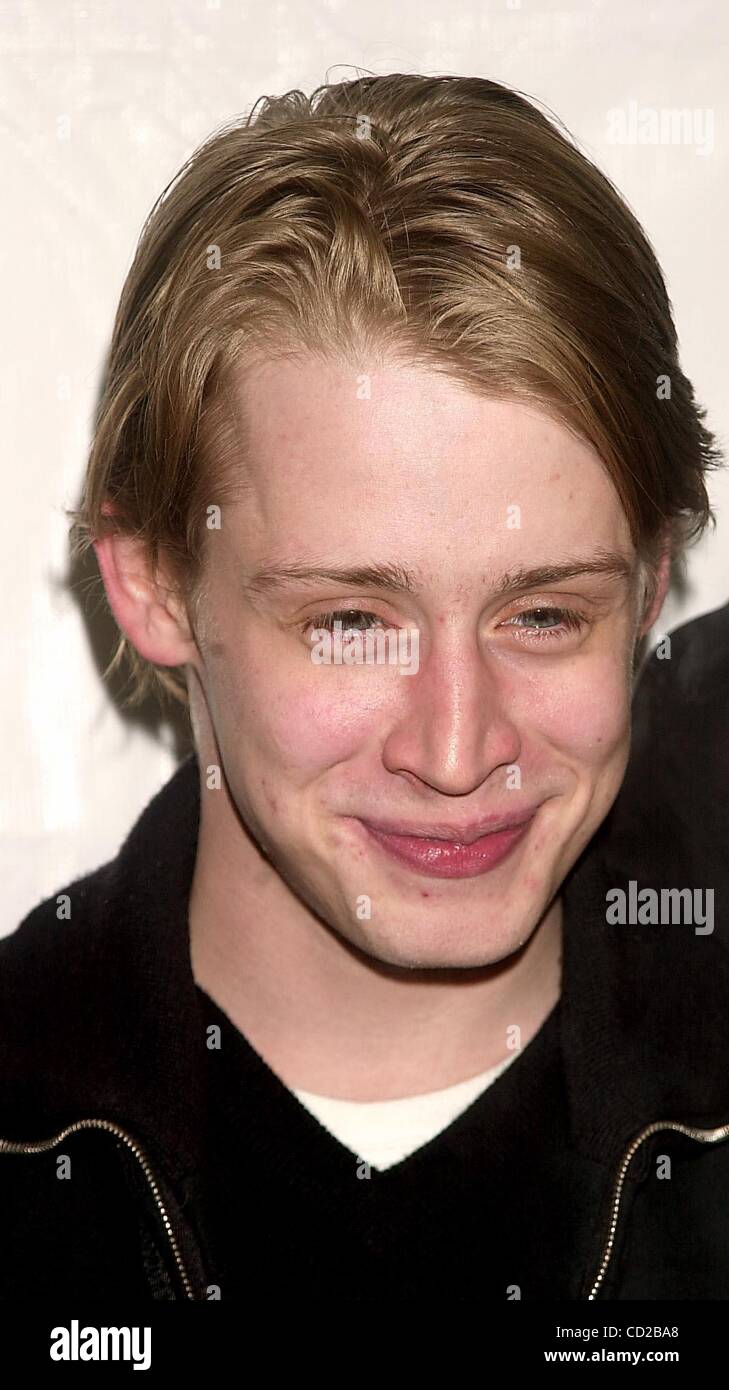Macaulay culkin saved 2004 hi-res stock photography and images - Alamy