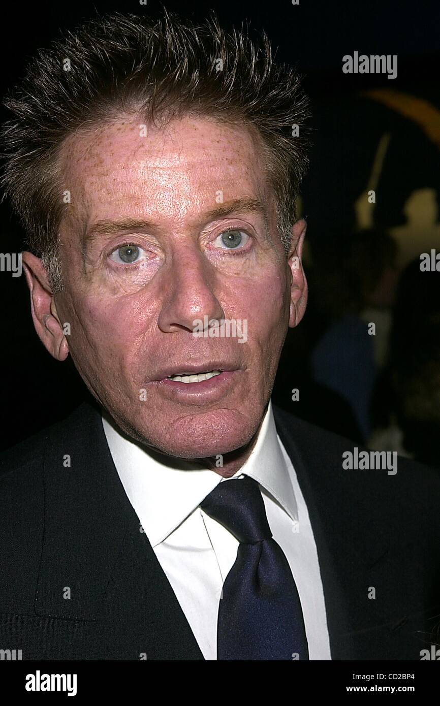 Feb. 26, 2004 - New York, New York, U.S. - K35840JKRON.FIDDLER ON THE ...