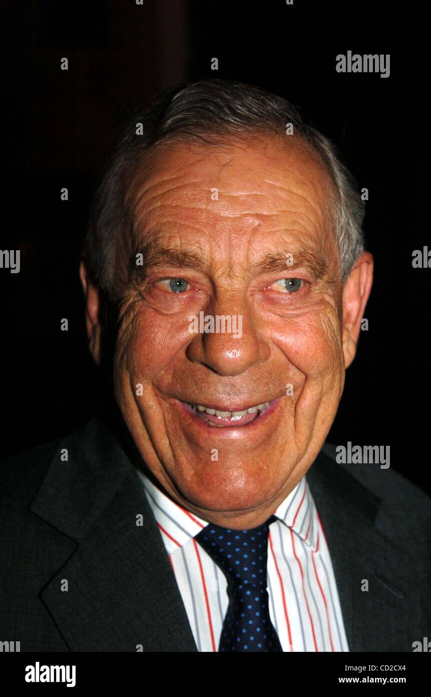 June 15, 2004 - New York, New York, U.S. - K37870JKRON.GEORGE LANG'S ...