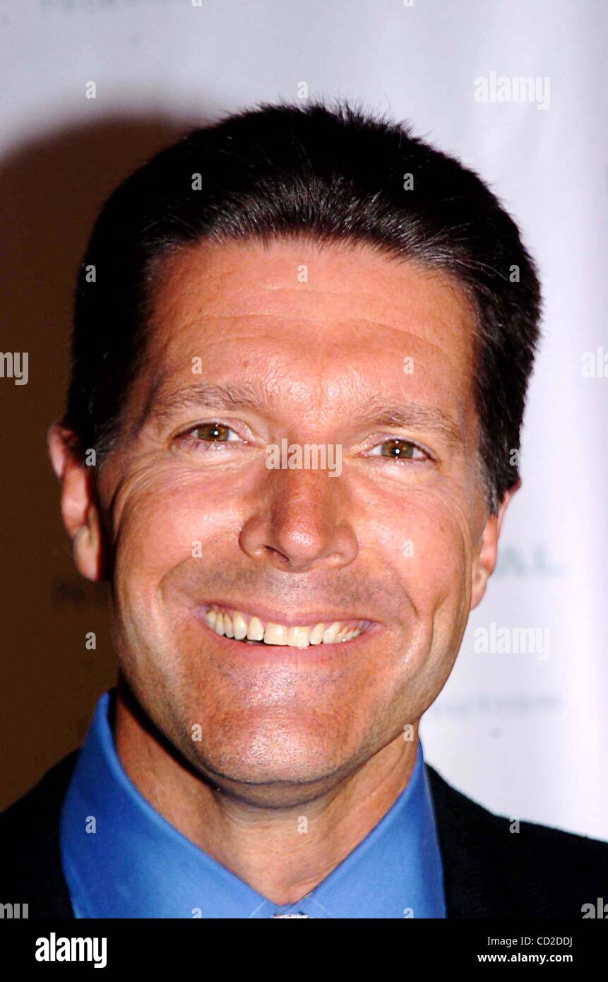 Aug. 25, 2004 - New York, New York, U.S. - K38935JKRON.THE JANE PAULEY ...