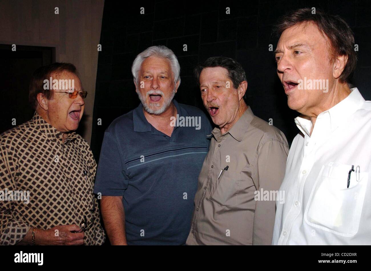 Sept. 28, 2004 - New York, New York, U.S. - K39718JKRON. AND THE ...