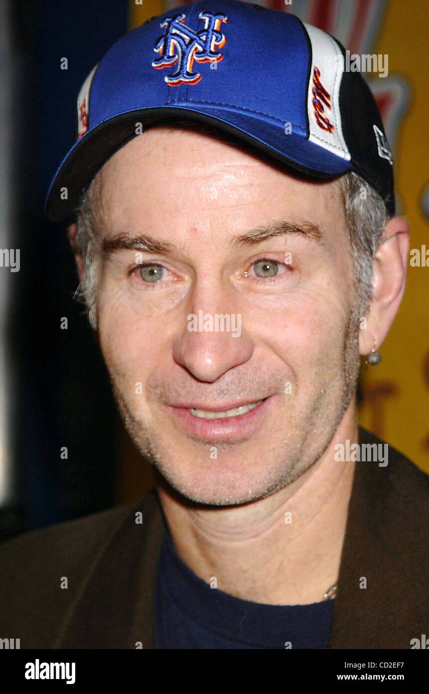 Oct. 29, 2004 - New York, New York, U.S. - K40185JKRON.BIG APPLE CIRCUS ...