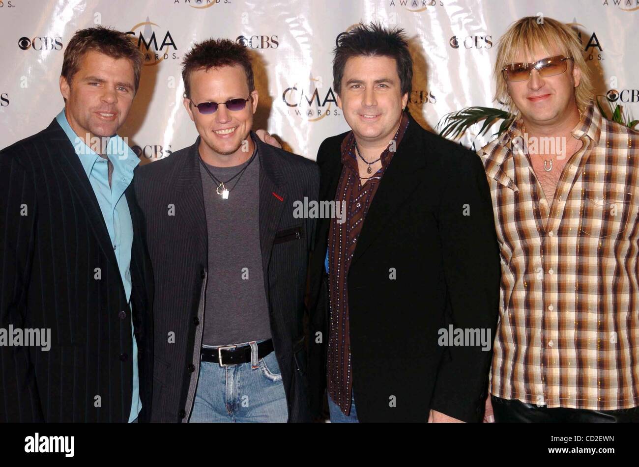 Cma awards 2004 hi-res stock photography and images - Alamy