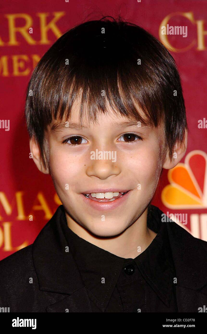 Nov. 23, 2004 - New York, New York, U.S. - K40543JKRON.''A CHRISTMAS ...