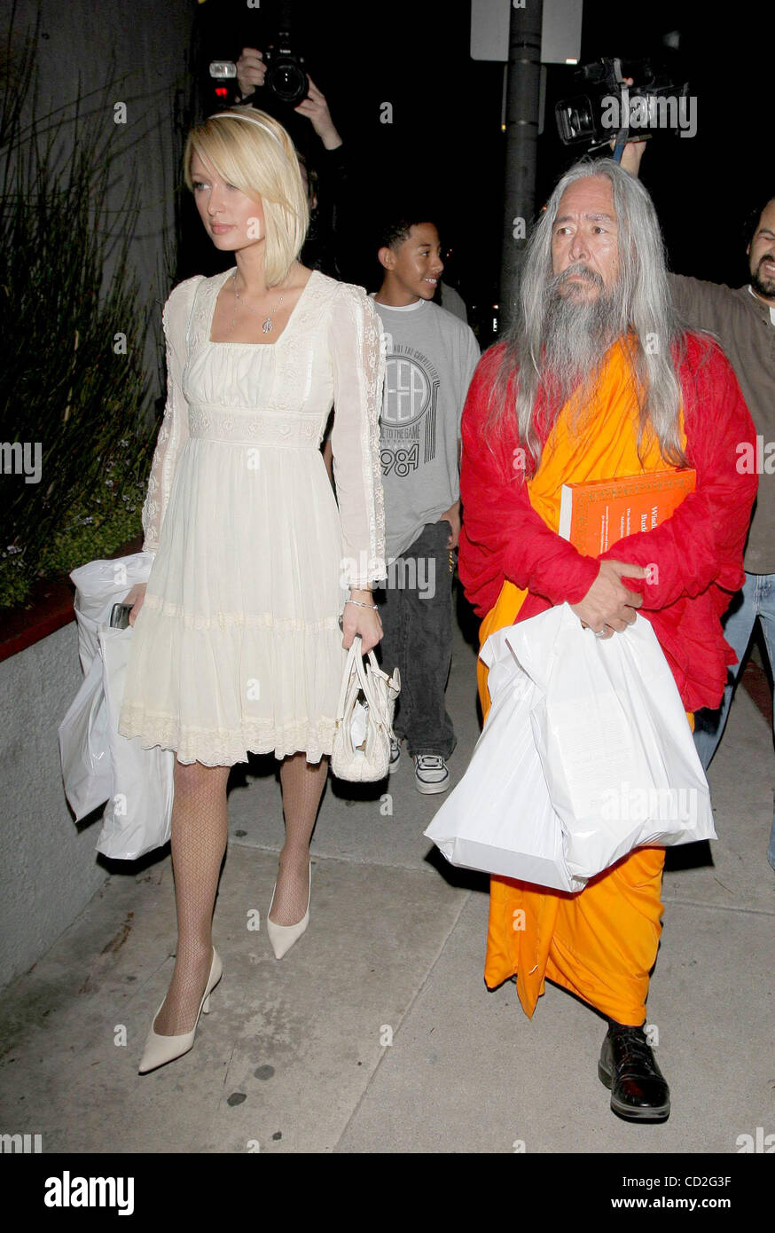 West Hollywood, 2008-3-1 / Heiress PARIS HILTON and her personal Swami ...