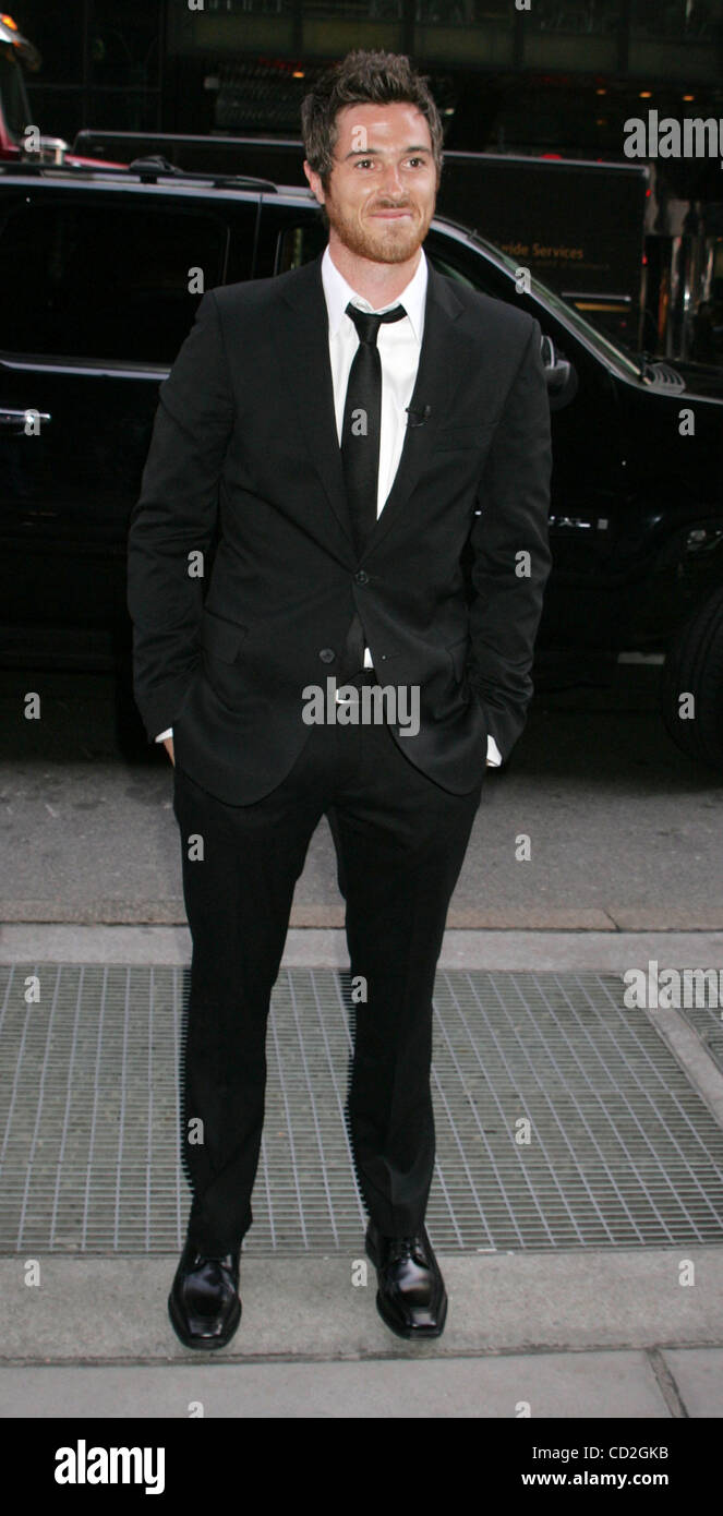 Mar 03, 2008 - New York, NY, USA - Actor DAVE ANNABLE arrives for ...