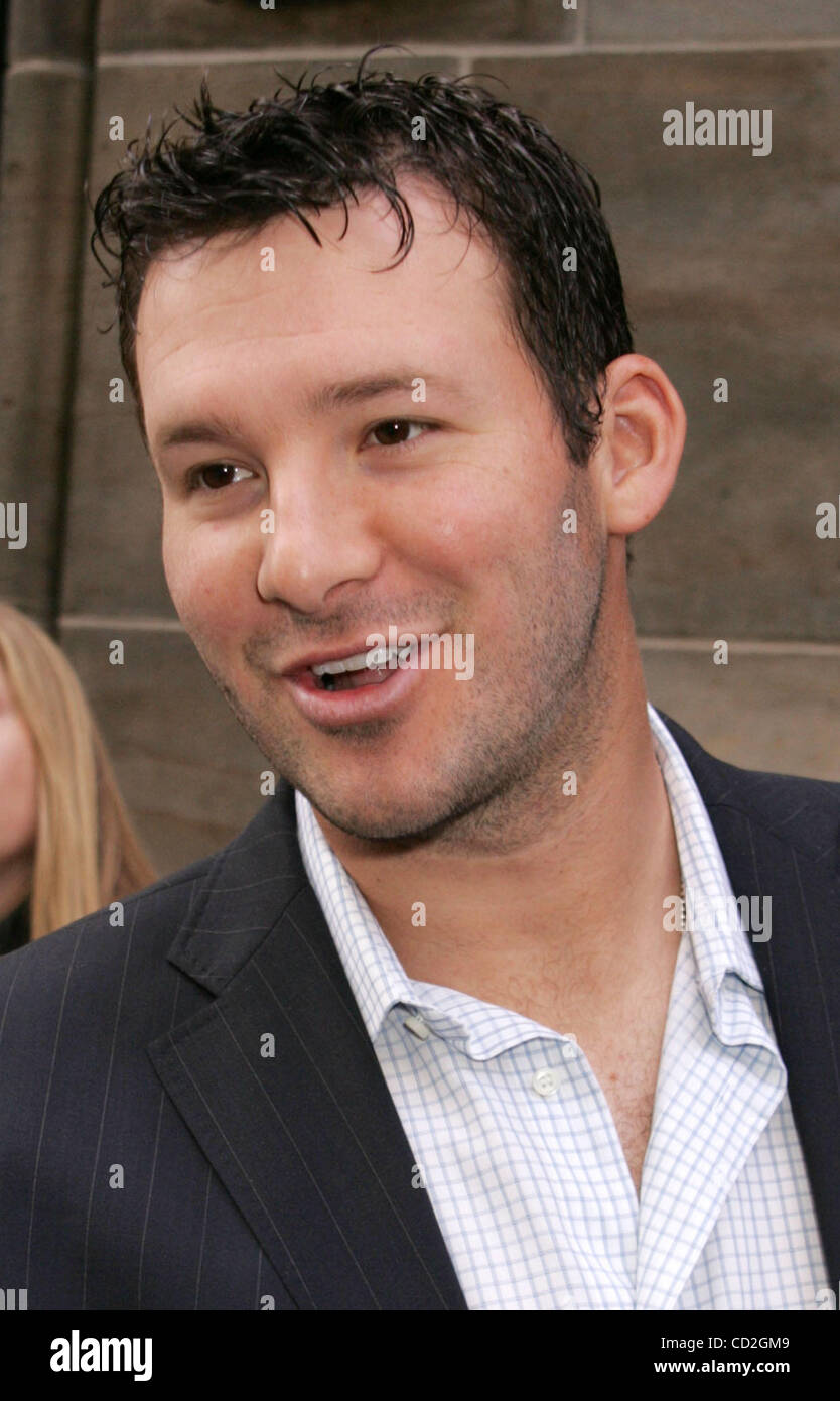 Tony romo 2008 hi-res stock photography and images - Alamy