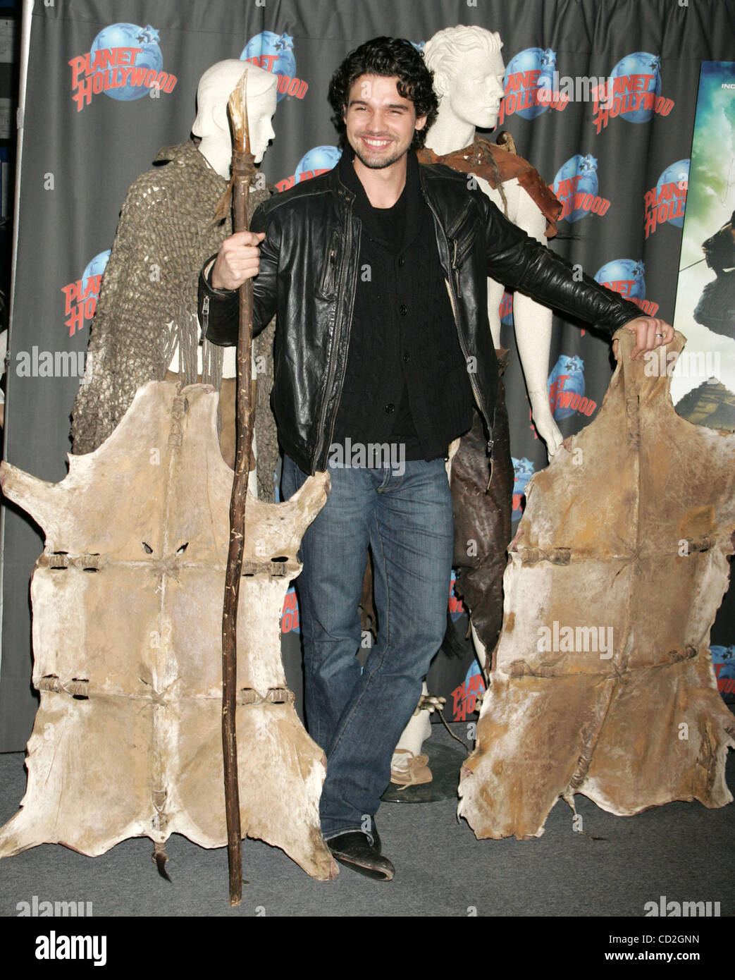 Mar 03, 2008 - New York, NY, USA - Actor STEVEN STRAIT donates '10,000 ...