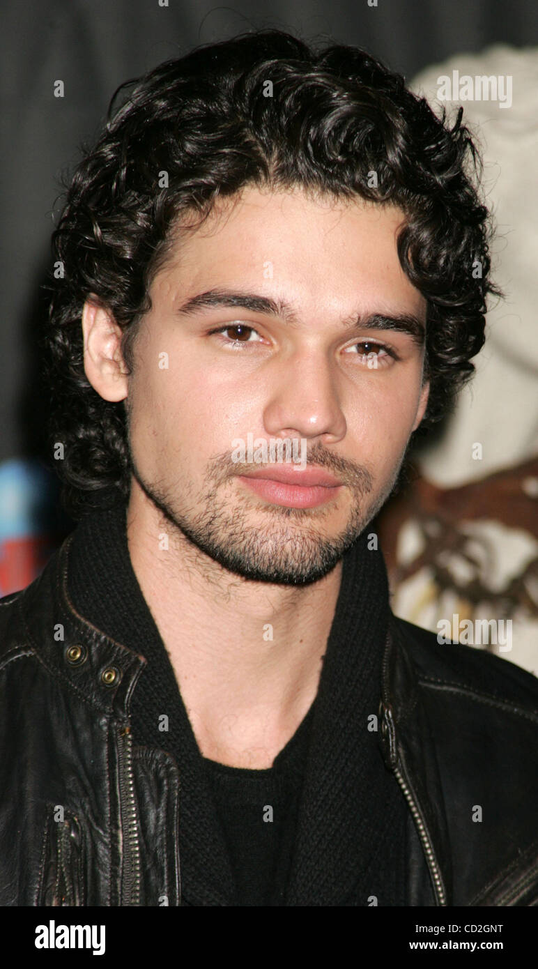 Mar 03, 2008 - New York, NY, USA - Actor STEVEN STRAIT donates '10,000 ...