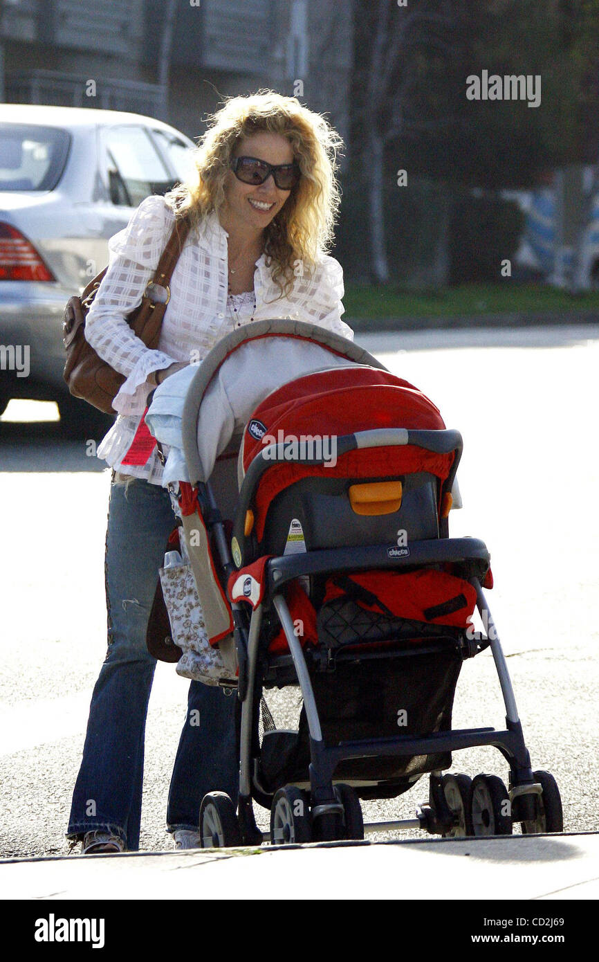 Sheryl crow and son wyatt crow High Resolution Stock Photography and ...