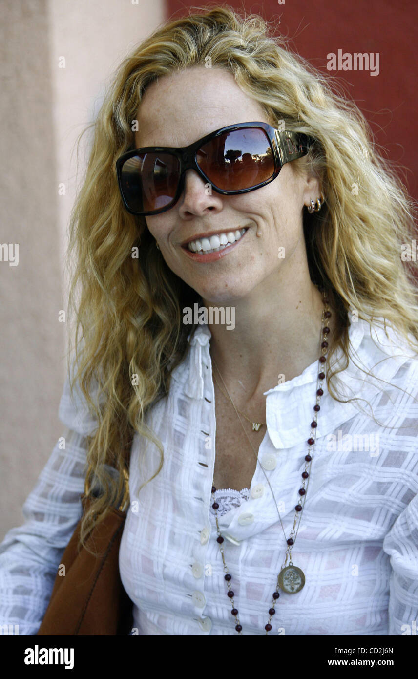 Sheryl crow and son wyatt crow High Resolution Stock Photography and ...