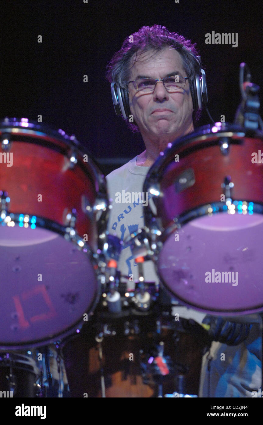 Grateful dead fans hi-res stock photography and images - Alamy