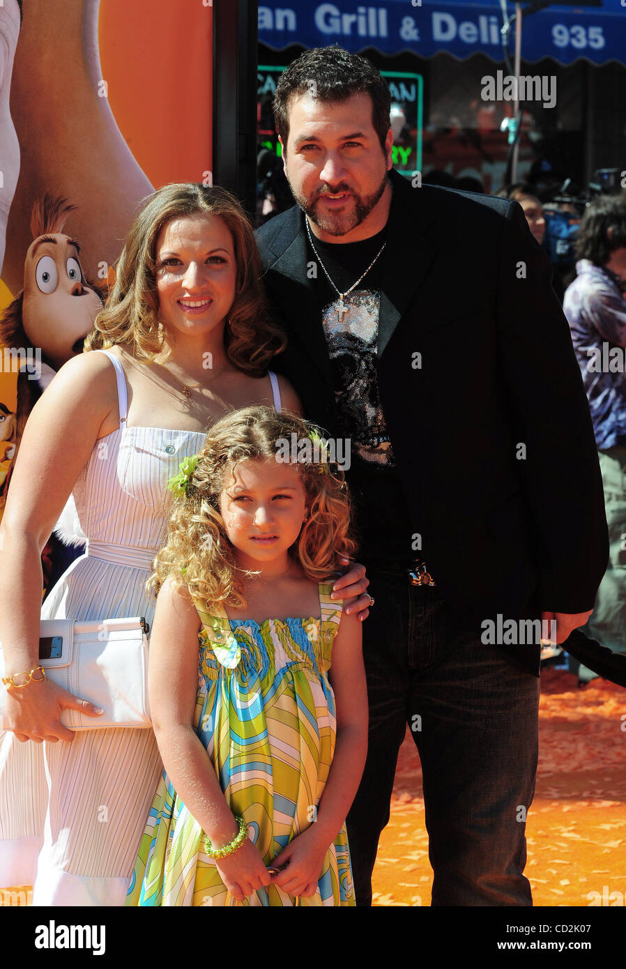 Joey fatone and kelly baldwin hi-res stock photography and images - Alamy