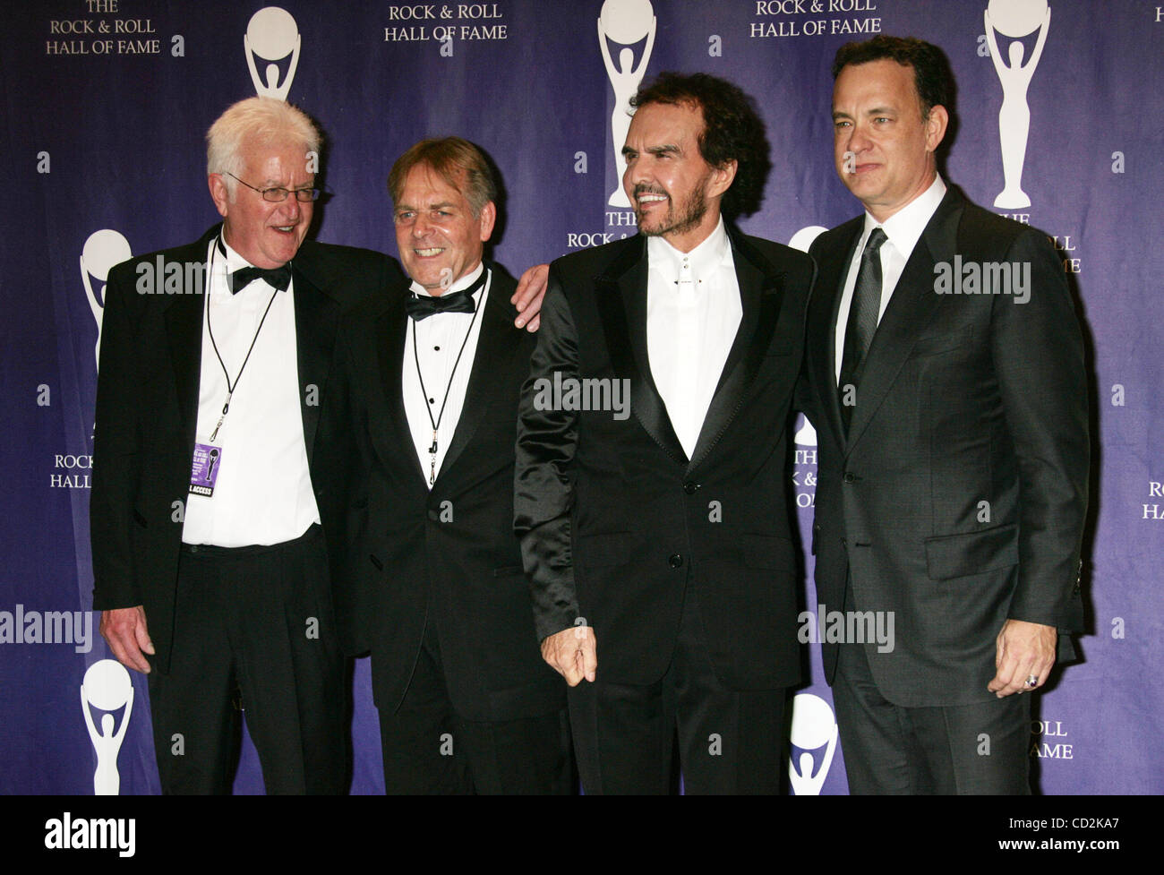 Tom hanks musicians dave clark hi-res stock photography and images - Alamy