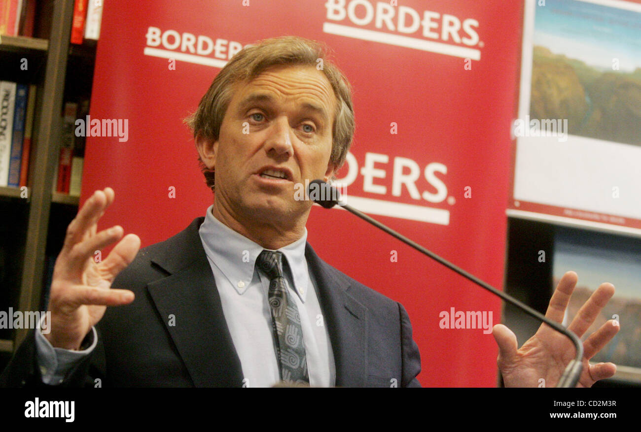 Mar 12, 2008 - New York, NY, USA - Environmental activist ROBERT F ...