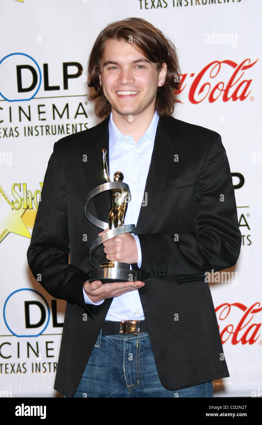 Mar 13, 2008 - Las Vegas, Nevada, USA - Actor EMILE HIRSCH arriving at ...