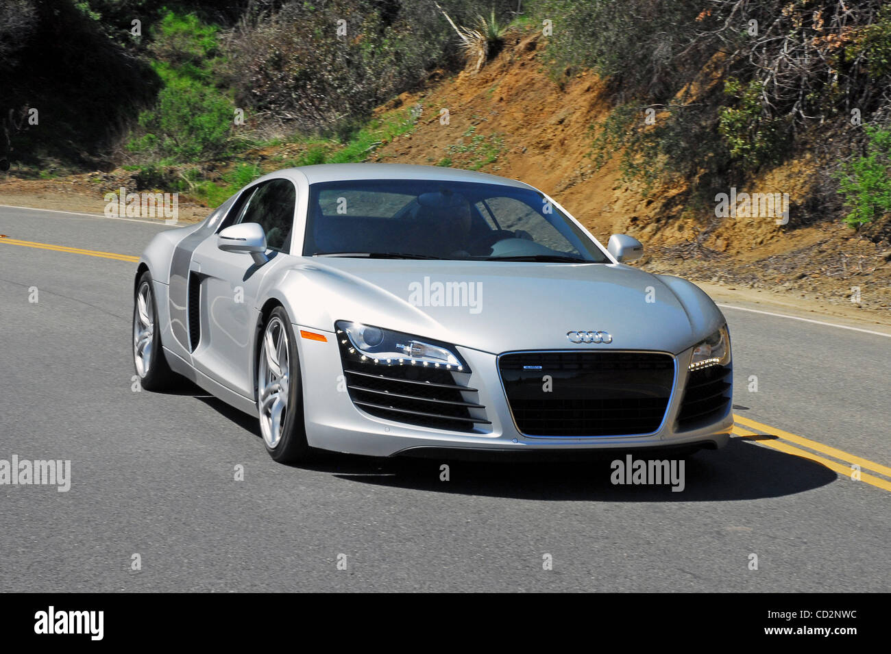 2008 Audi R8 heading to the straightaway Stock Photo - Alamy