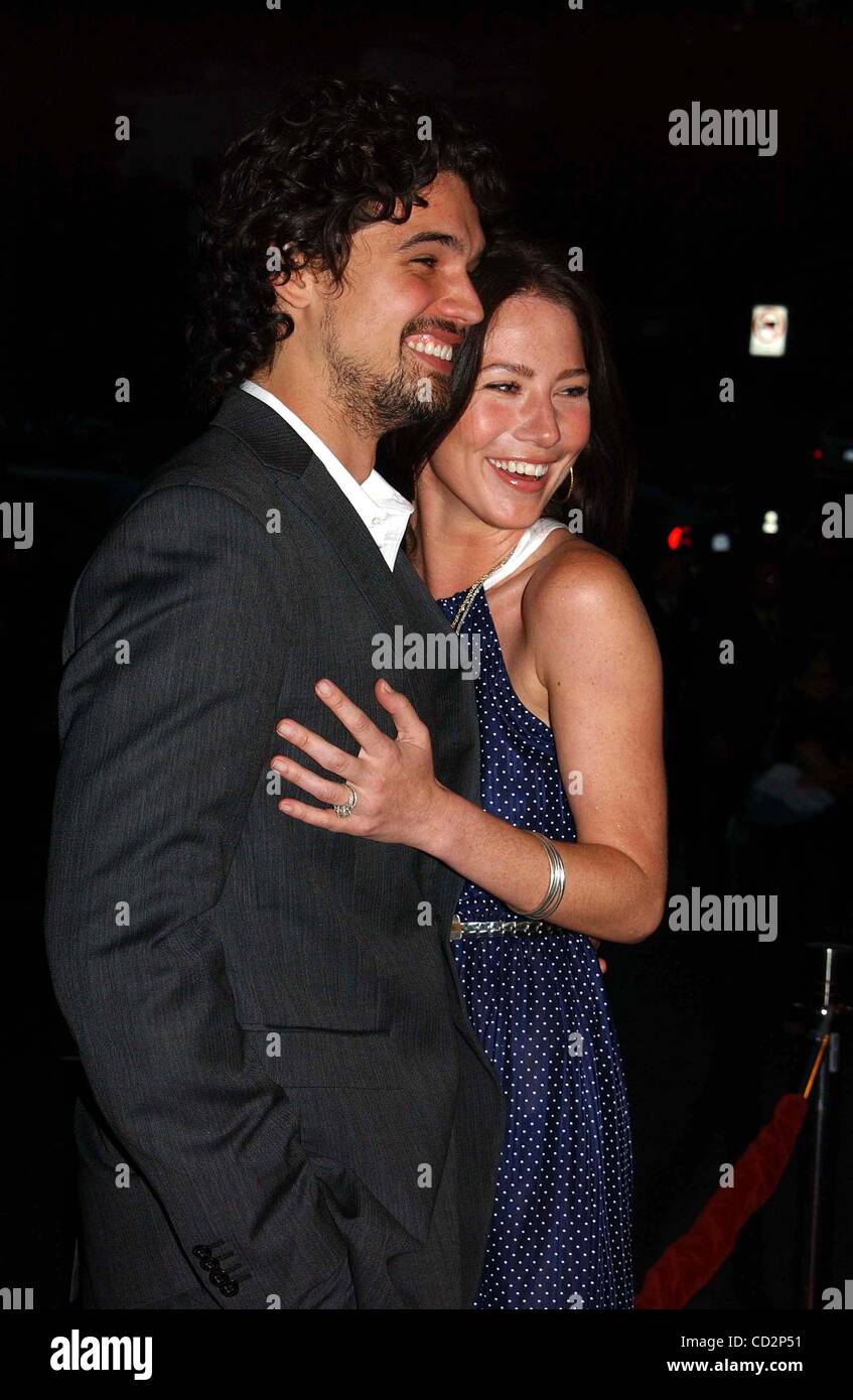 Lynn collins steven strait los hi-res stock photography and images - Alamy