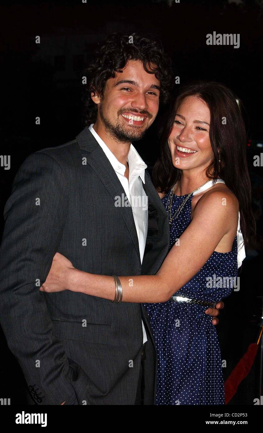 Lynn collins and steven strait hi-res stock photography and images - Alamy